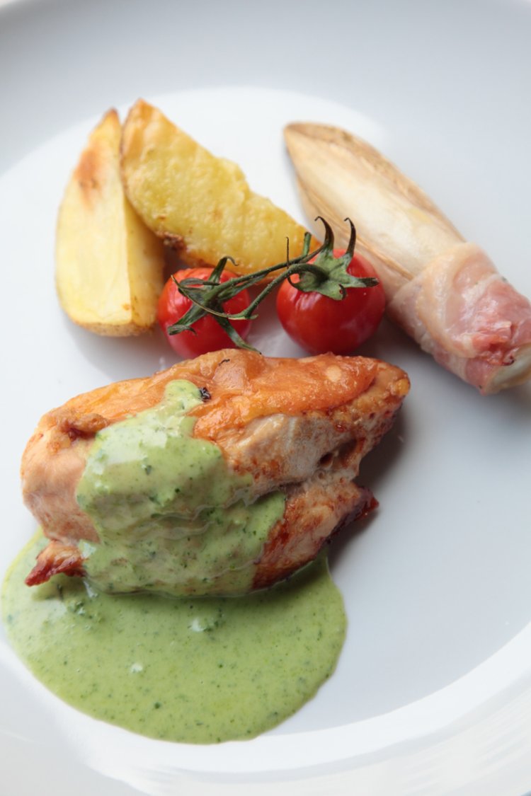 Recept "Parelhoen met zeealgen" | njam!